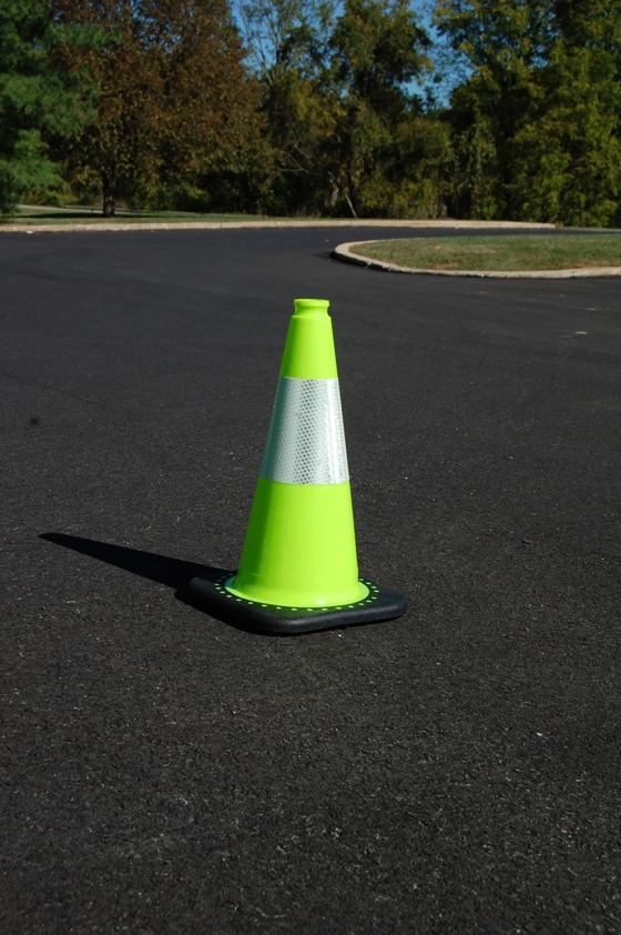 lime 18 inch black base cone with 6 inch reflective collar | CRL18RC6 ...