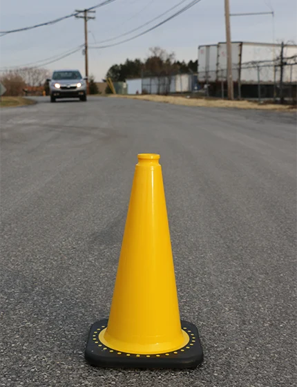 yellow 18 inch black base cone | CRY18 | TrafficCones.com